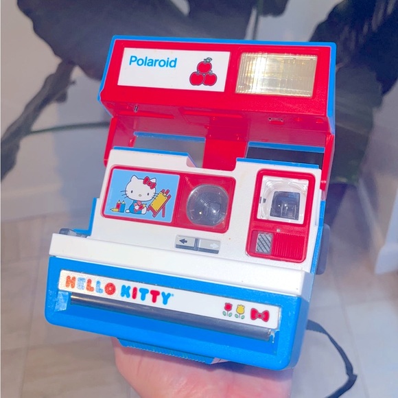 Polaroid | Cameras, Photo & Video | Polaroid 60 Hello Kitty 45th ...